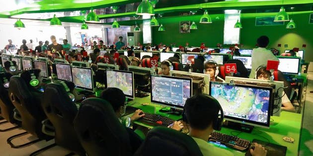 LAN Centers, the Rise and Fall… and Rise Again? | Alienware Arena